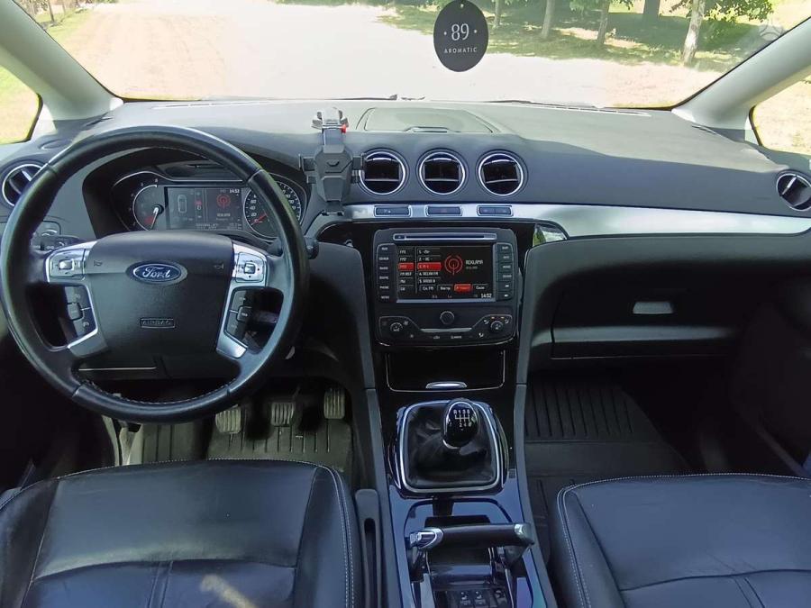Melns Ford S-Max 2011 Viļņa, ar dzinēja tilpumu 2.00 L un nobraukumu 360 tūkst. km par 4600 €, foto 4 vietnē AUTOMOTO.COM.LV
