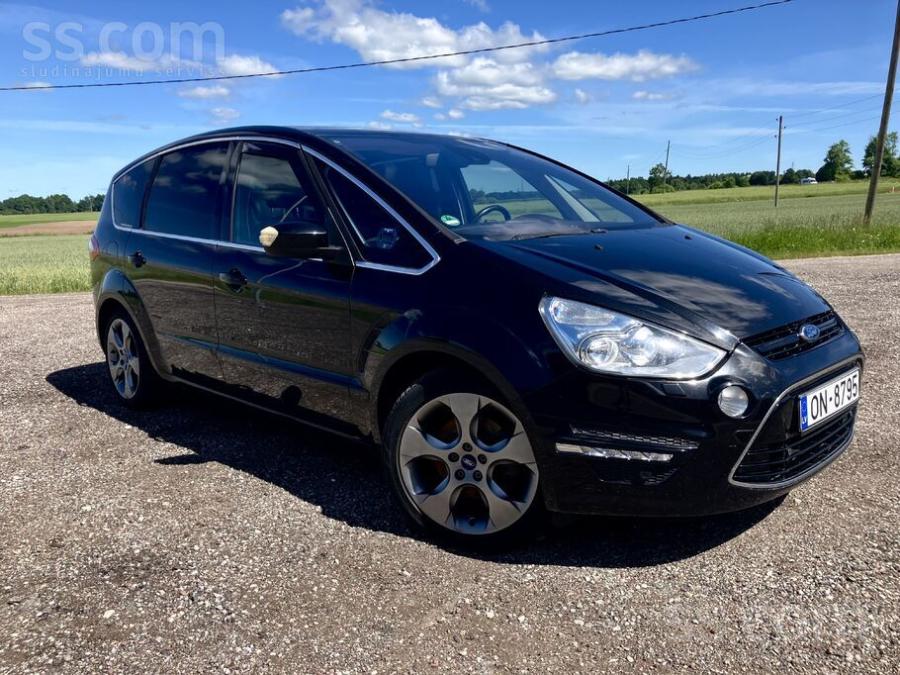Black Ford S-Max 2011 in Talsi, with an engine capacity of 2.20 L and mileage of 235 thousand km for 6999 €, photo 1 on AUTOMOTO.COM.LV