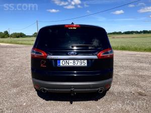 Black Ford S-Max 2011 in Talsi, with an engine capacity of 2.20 L and mileage of 235 thousand km for 6999 €, photo 4 on AUTOMOTO.COM.LV