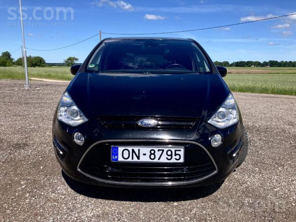Black Ford S-Max 2011 in Talsi, with an engine capacity of 2.20 L and mileage of 235 thousand km for 6999 €, photo 6 on AUTOMOTO.COM.LV
