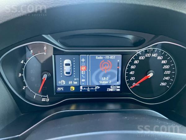 Black Ford S-Max 2011 in Talsi, with an engine capacity of 2.20 L and mileage of 235 thousand km for 6999 €, photo 7 on AUTOMOTO.COM.LV