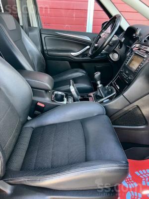 Black Ford S-Max 2011 in Talsi, with an engine capacity of 2.20 L and mileage of 235 thousand km for 6999 €, photo 18 on AUTOMOTO.COM.LV