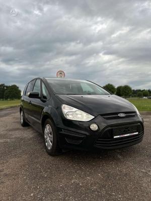 Black Ford S-Max 2011 in Kaunas, with an engine capacity of 2.00 L and mileage of 392 thousand km for 3699 €, photo 3 on AUTOMOTO.COM.LV