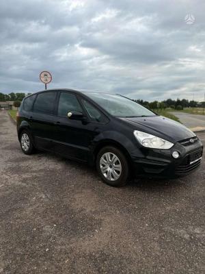 Black Ford S-Max 2011 in Kaunas, with an engine capacity of 2.00 L and mileage of 392 thousand km for 3699 €, photo 5 on AUTOMOTO.COM.LV
