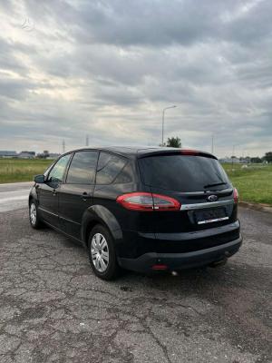 Black Ford S-Max 2011 in Kaunas, with an engine capacity of 2.00 L and mileage of 392 thousand km for 3699 €, photo 6 on AUTOMOTO.COM.LV