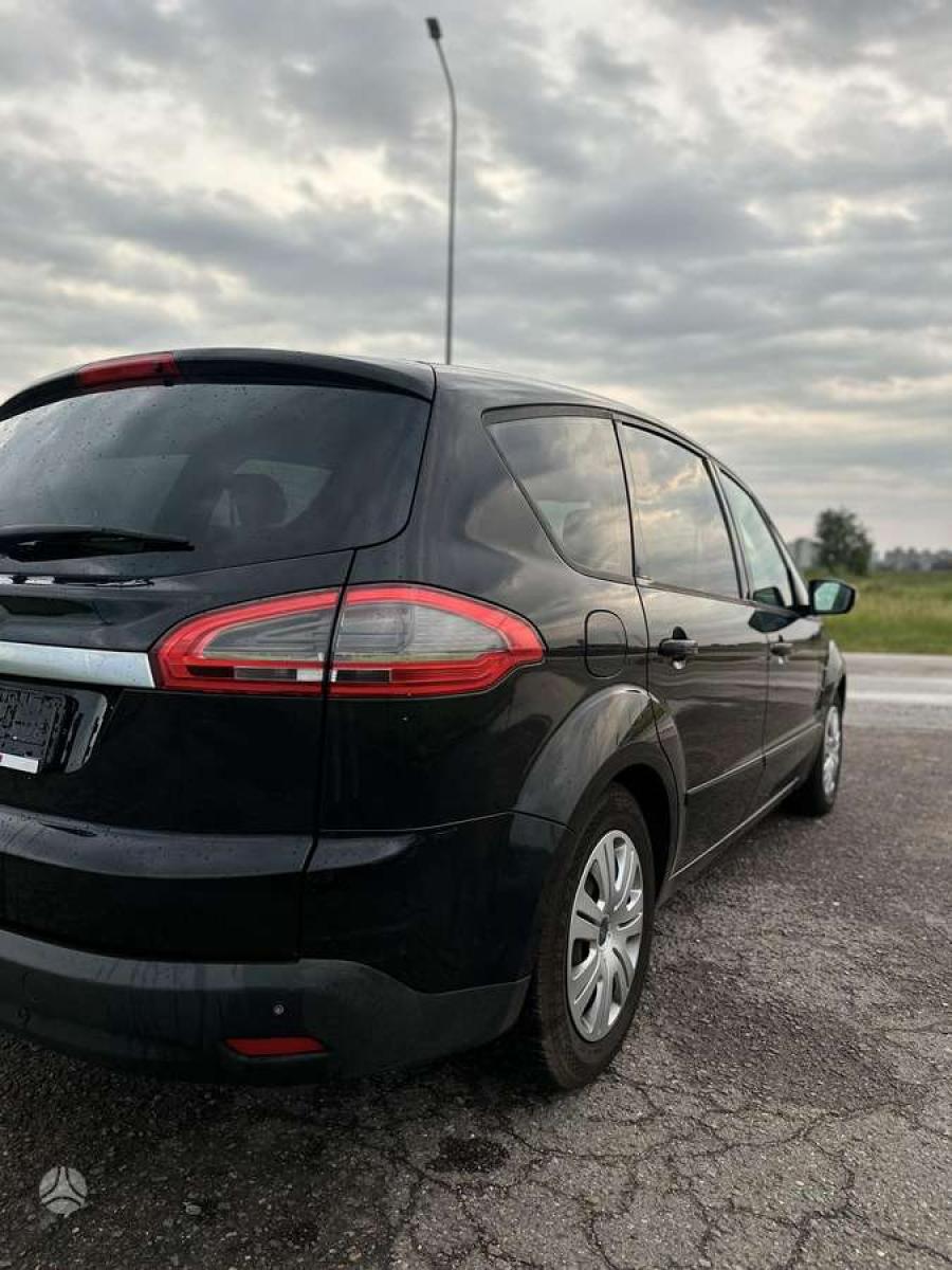 Black Ford S-Max 2011 in Kaunas, with an engine capacity of 2.00 L and mileage of 392 thousand km for 3699 €, photo 9 on AUTOMOTO.COM.LV