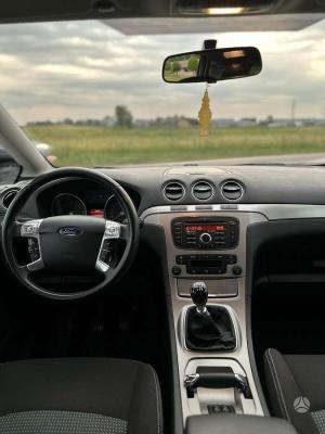 Black Ford S-Max 2011 in Kaunas, with an engine capacity of 2.00 L and mileage of 392 thousand km for 3699 €, photo 13 on AUTOMOTO.COM.LV