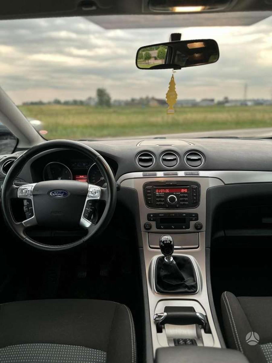 Black Ford S-Max 2011 in Kaunas, with an engine capacity of 2.00 L and mileage of 392 thousand km for 3699 €, photo 13 on AUTOMOTO.COM.LV