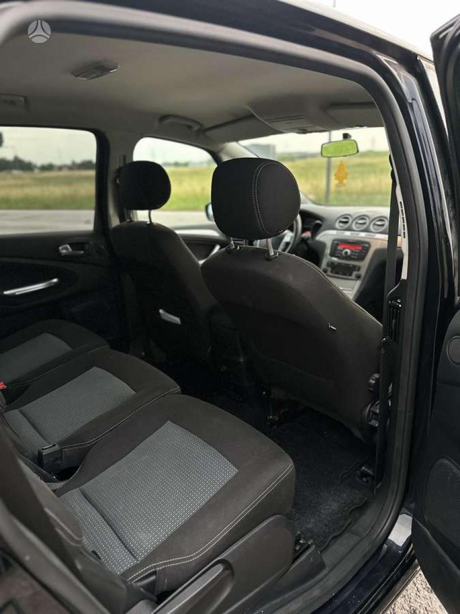 Black Ford S-Max 2011 in Kaunas, with an engine capacity of 2.00 L and mileage of 392 thousand km for 3699 €, photo 17 on AUTOMOTO.COM.LV