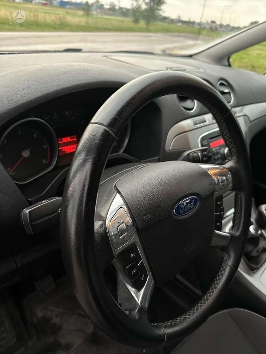 Black Ford S-Max 2011 in Kaunas, with an engine capacity of 2.00 L and mileage of 392 thousand km for 3699 €, photo 21 on AUTOMOTO.COM.LV