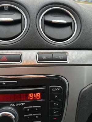 Black Ford S-Max 2011 in Kaunas, with an engine capacity of 2.00 L and mileage of 392 thousand km for 3699 €, photo 24 on AUTOMOTO.COM.LV