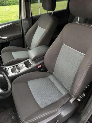 Black Ford S-Max 2011 in Kaunas, with an engine capacity of 2.00 L and mileage of 392 thousand km for 3699 €, photo 26 on AUTOMOTO.COM.LV