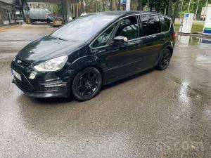 Melns Ford S-Max 2011 Rīga, ar dzinēja tilpumu 2.00 L un nobraukumu 0 tūkst. km par 3499 €, foto 4 vietnē AUTOMOTO.COM.LV
