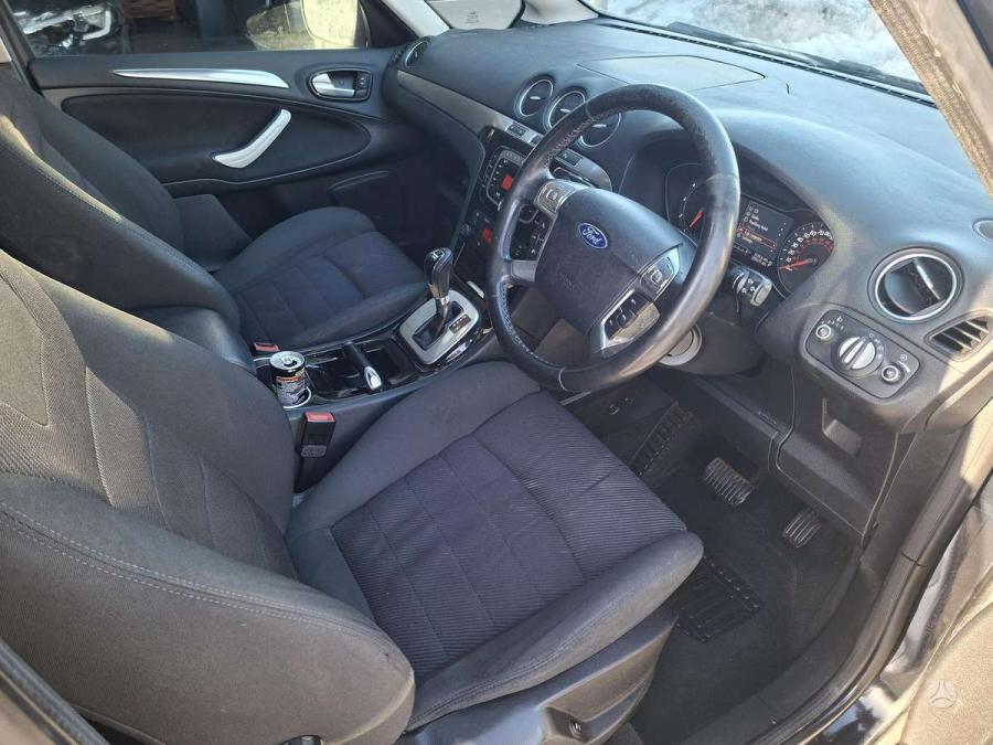 Black Ford S-Max 2011 in Silute, with an engine capacity of 2.00 L and mileage of 200 thousand km for 2000 €, photo 16 on AUTOMOTO.COM.LV