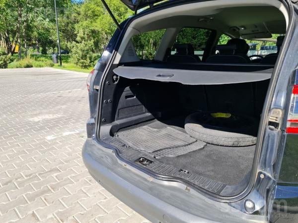 Black Ford S-Max 2011 in Riga, with an engine capacity of 2.00 L and mileage of 205 thousand km for 6500 €, photo 6 on AUTOMOTO.COM.LV