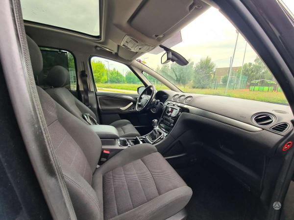 Melns Ford S-Max 2011 Viļņa, ar dzinēja tilpumu 2.20 L un nobraukumu 257 tūkst. km par 4850 €, foto 9 vietnē AUTOMOTO.COM.LV