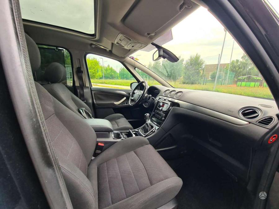 Melns Ford S-Max 2011 Viļņa, ar dzinēja tilpumu 2.20 L un nobraukumu 257 tūkst. km par 4850 €, foto 10 vietnē AUTOMOTO.COM.LV