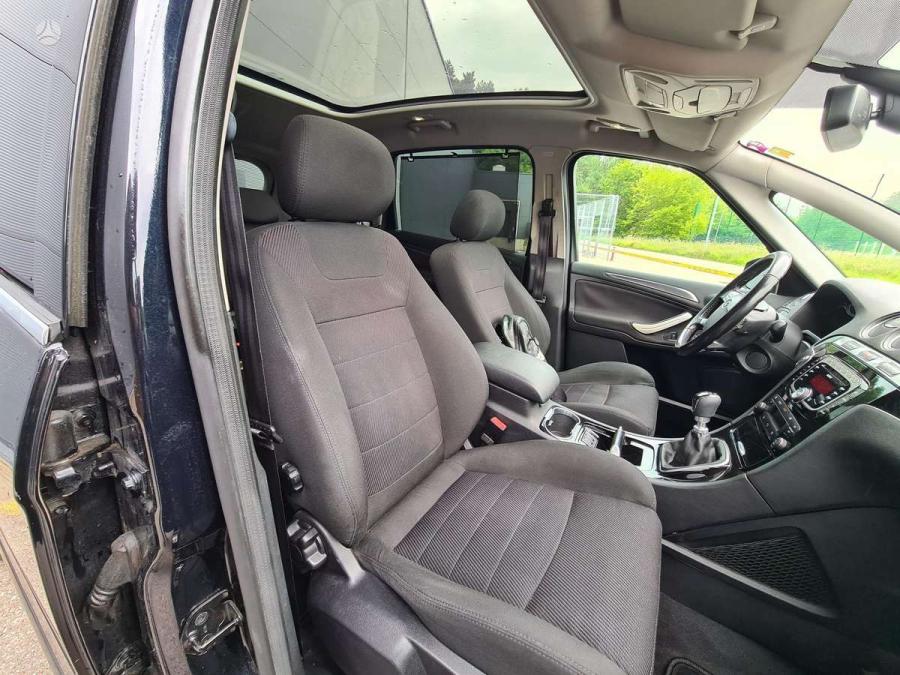 Melns Ford S-Max 2011 Viļņa, ar dzinēja tilpumu 2.20 L un nobraukumu 257 tūkst. km par 4850 €, foto 14 vietnē AUTOMOTO.COM.LV