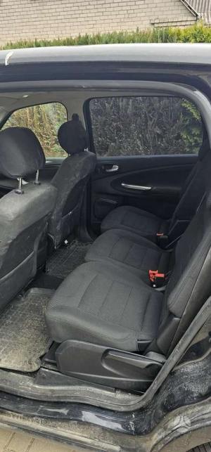 Melns Ford S-Max 2011 Kauņa, ar dzinēja tilpumu 2.00 L un nobraukumu 300 tūkst. km par 1100 €, foto  vietnē AUTOMOTO.COM.LV