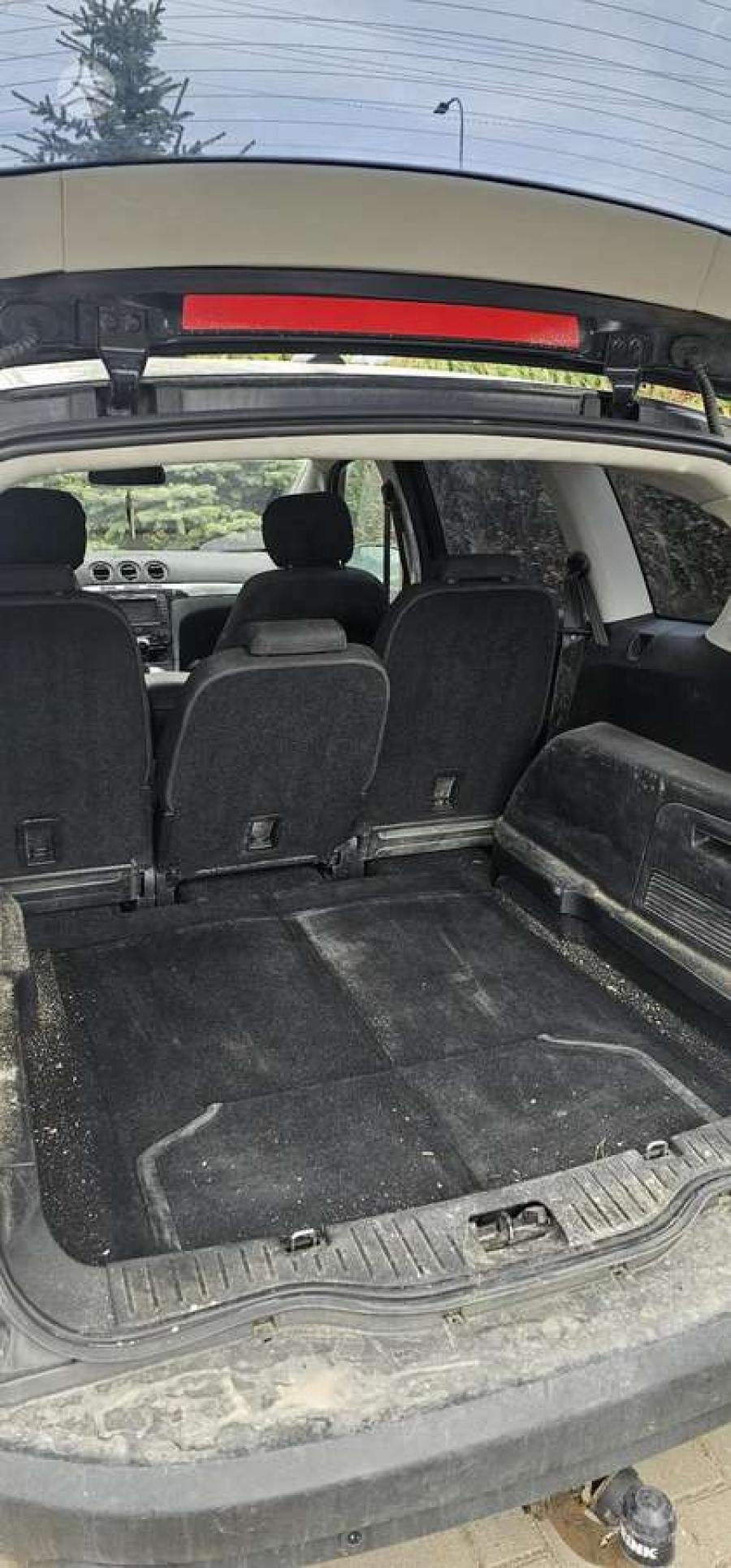 Melns Ford S-Max 2011 Kauņa, ar dzinēja tilpumu 2.00 L un nobraukumu 300 tūkst. km par 1100 €, foto 5 vietnē AUTOMOTO.COM.LV