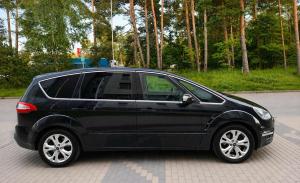 Black Ford S-Max 2011 in Vilnius, with an engine capacity of 2.00 L and mileage of 236 thousand km for 5650 €, photo 6 on AUTOMOTO.COM.LV
