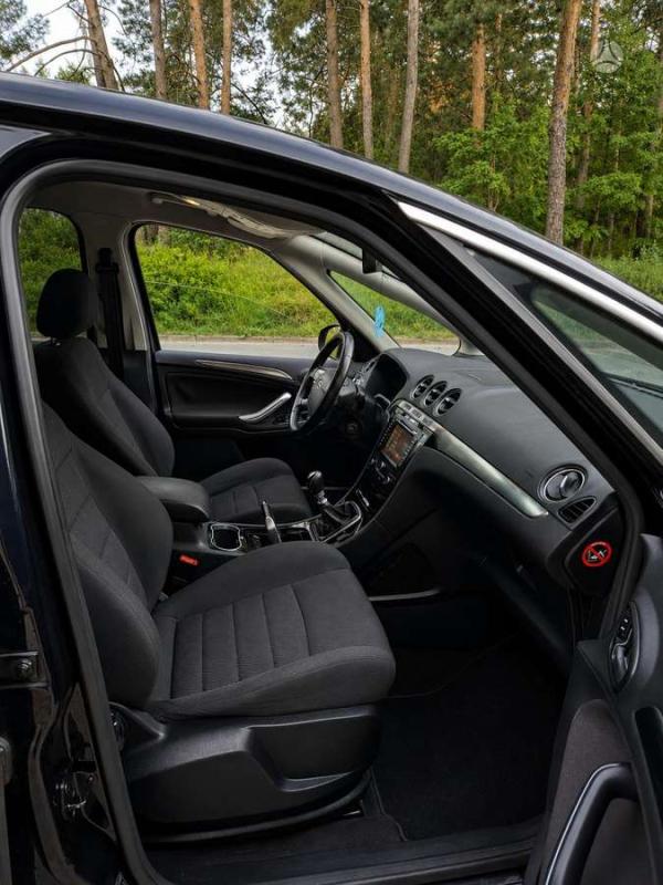Melns Ford S-Max 2011 Viļņa, ar dzinēja tilpumu 2.00 L un nobraukumu 236 tūkst. km par 5650 €, foto 8 vietnē AUTOMOTO.COM.LV