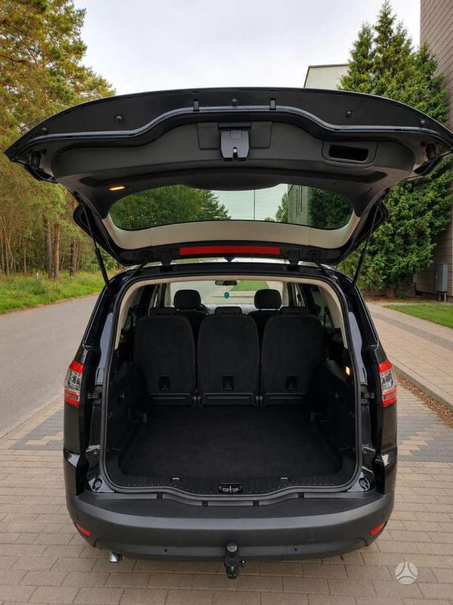 Black Ford S-Max 2011 in Vilnius, with an engine capacity of 2.00 L and mileage of 236 thousand km for 5650 €, photo 12 on AUTOMOTO.COM.LV