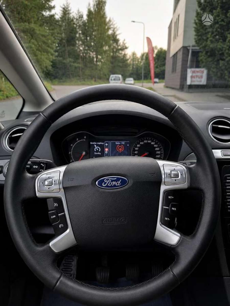 Black Ford S-Max 2011 in Vilnius, with an engine capacity of 2.00 L and mileage of 236 thousand km for 5650 €, photo 13 on AUTOMOTO.COM.LV