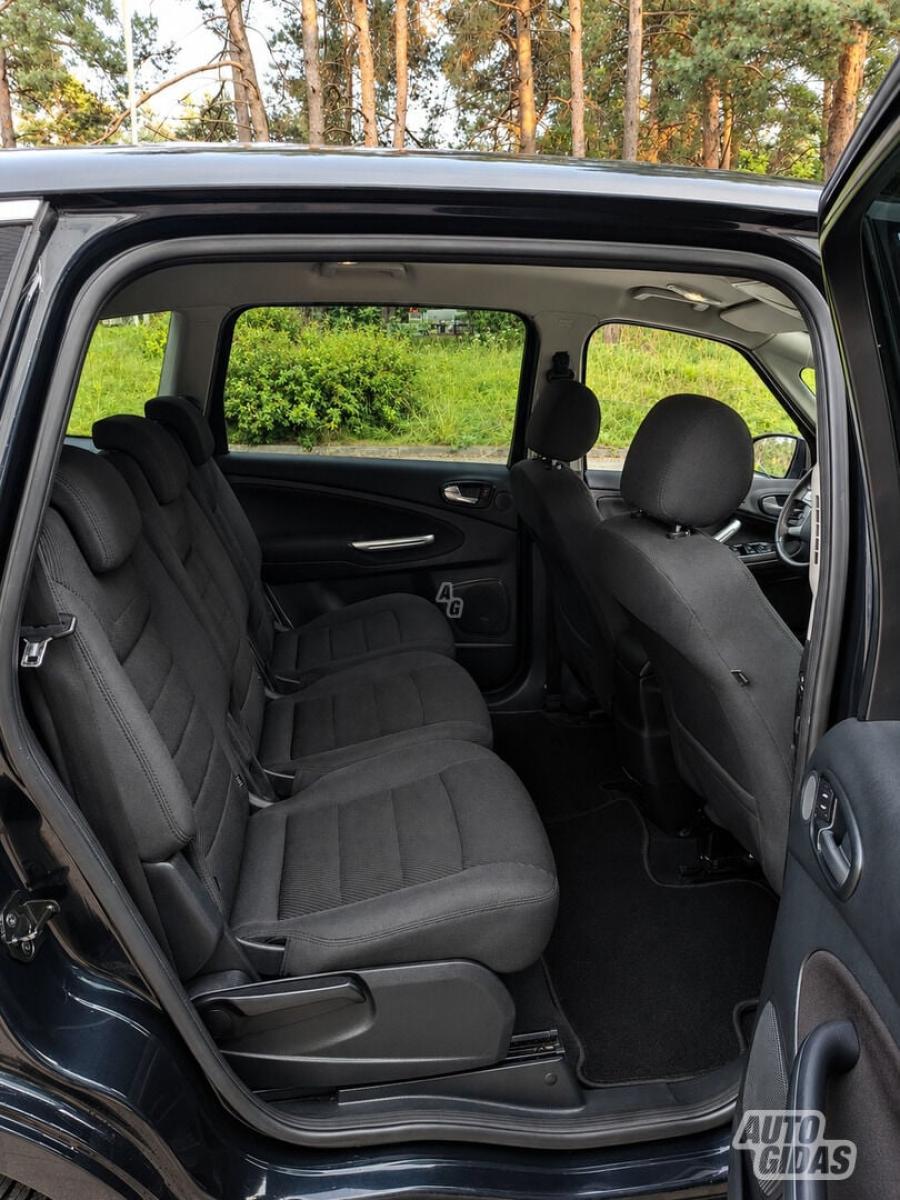 Black Ford S-Max 2011 in Vilnius, with an engine capacity of 2.00 L and mileage of 236 thousand km for 5650 €, photo 10 on AUTOMOTO.COM.LV