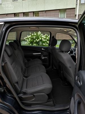 Black Ford S-Max 2011 in Vilnius, with an engine capacity of 2.00 L and mileage of 236 thousand km for 5650 €, photo 11 on AUTOMOTO.COM.LV