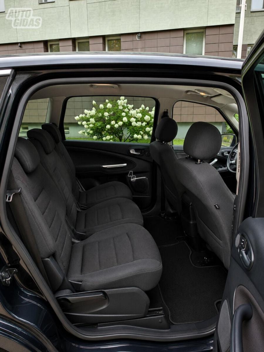 Black Ford S-Max 2011 in Vilnius, with an engine capacity of 2.00 L and mileage of 236 thousand km for 5650 €, photo 11 on AUTOMOTO.COM.LV