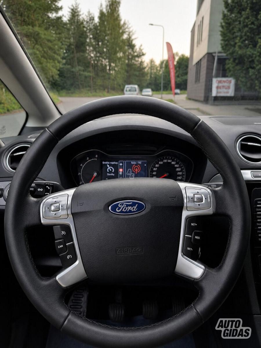 Black Ford S-Max 2011 in Vilnius, with an engine capacity of 2.00 L and mileage of 236 thousand km for 5650 €, photo 13 on AUTOMOTO.COM.LV