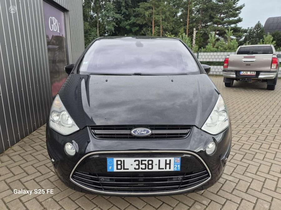 Melns Ford S-Max 2011 Tauragė, ar dzinēja tilpumu 2.00 L un nobraukumu 236 tūkst. km par 4900 €, foto 3 vietnē AUTOMOTO.COM.LV