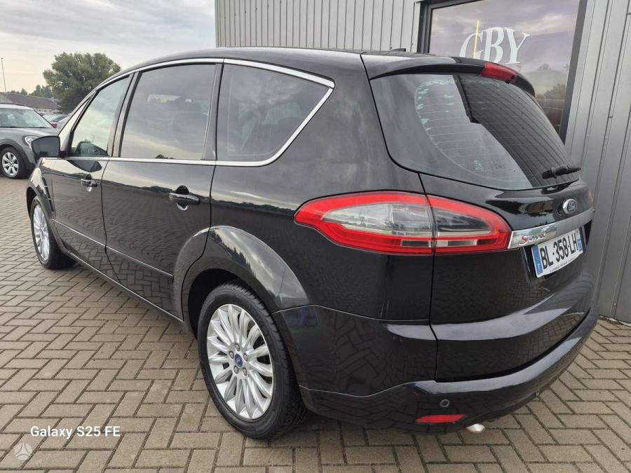Melns Ford S-Max 2011 Tauragė, ar dzinēja tilpumu 2.00 L un nobraukumu 236 tūkst. km par 4900 €, foto 7 vietnē AUTOMOTO.COM.LV