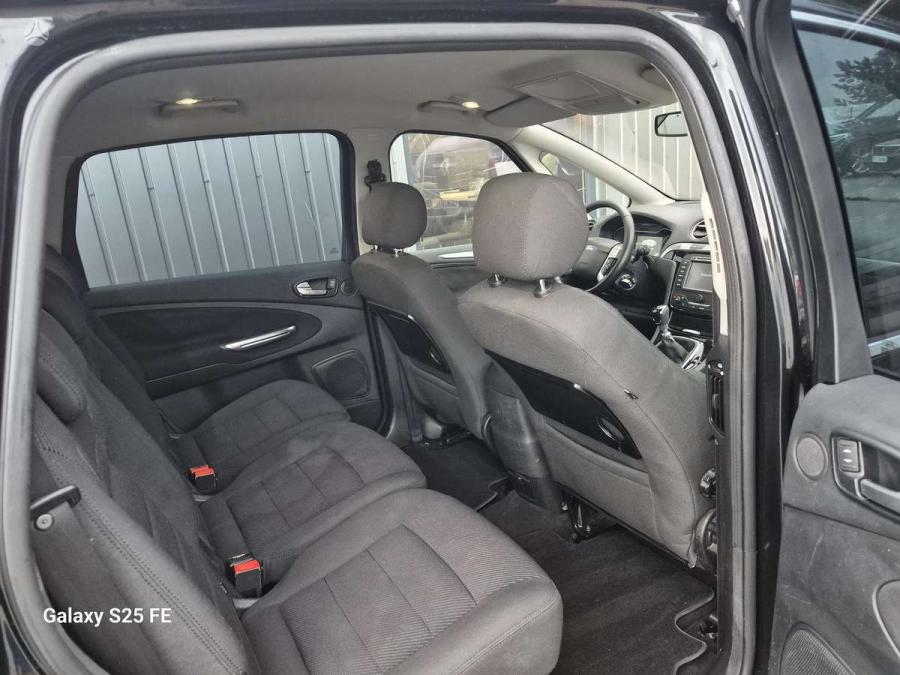 Melns Ford S-Max 2011 Tauragė, ar dzinēja tilpumu 2.00 L un nobraukumu 236 tūkst. km par 4900 €, foto 16 vietnē AUTOMOTO.COM.LV