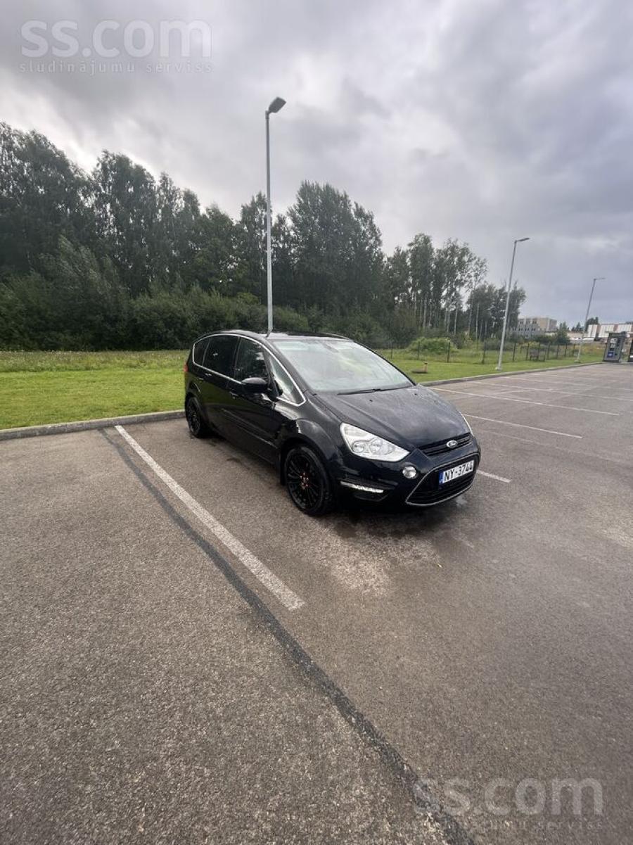 Melns Ford S-Max 2011 Aizkraukle, ar dzinēja tilpumu 2.00 L un nobraukumu 261 tūkst. km par 6200 €, foto 4 vietnē AUTOMOTO.COM.LV