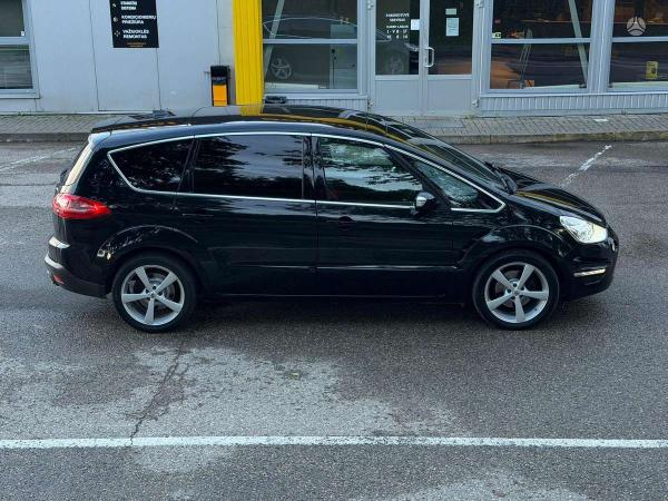 Black Ford S-Max 2011 in Jonava, with an engine capacity of 2.20 L and mileage of 291 thousand km for 4999 €, photo 6 on AUTOMOTO.COM.LV