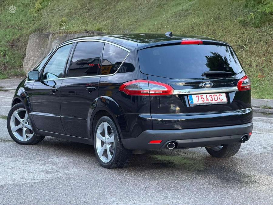 Melns Ford S-Max 2011 Jonava, ar dzinēja tilpumu 2.20 L un nobraukumu 291 tūkst. km par 4999 €, foto 9 vietnē AUTOMOTO.COM.LV