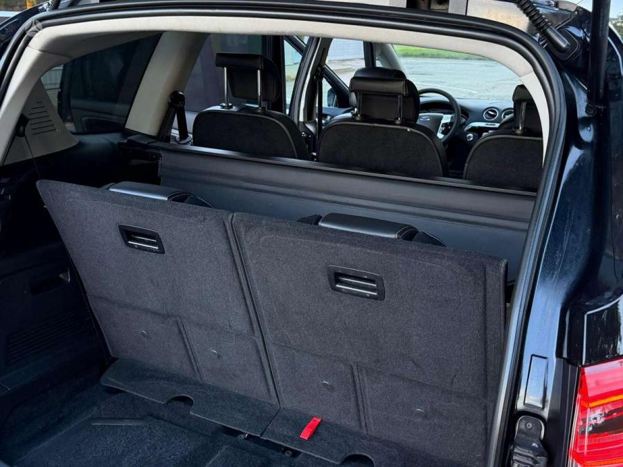 Melns Ford S-Max 2011 Jonava, ar dzinēja tilpumu 2.20 L un nobraukumu 291 tūkst. km par 4999 €, foto 17 vietnē AUTOMOTO.COM.LV