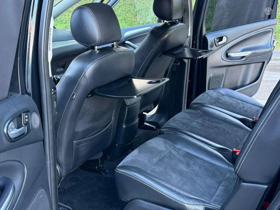 Melns Ford S-Max 2011 Jonava, ar dzinēja tilpumu 2.20 L un nobraukumu 291 tūkst. km par 4999 €, foto 18 vietnē AUTOMOTO.COM.LV