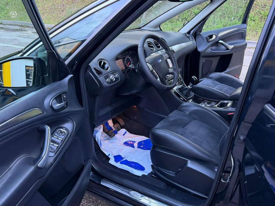 Melns Ford S-Max 2011 Jonava, ar dzinēja tilpumu 2.20 L un nobraukumu 291 tūkst. km par 4999 €, foto 21 vietnē AUTOMOTO.COM.LV
