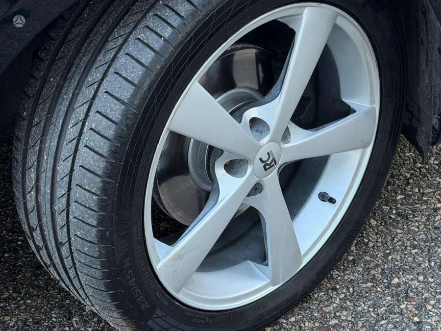 Melns Ford S-Max 2011 Jonava, ar dzinēja tilpumu 2.20 L un nobraukumu 291 tūkst. km par 4999 €, foto 33 vietnē AUTOMOTO.COM.LV