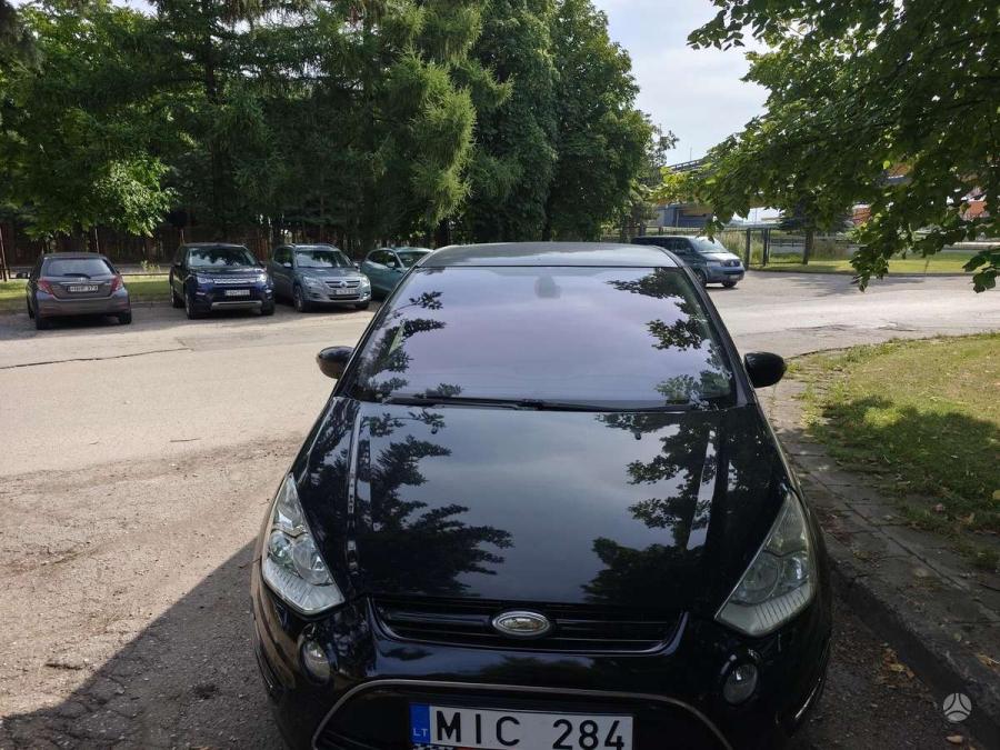 Black Ford S-Max 2011 in Klaipeda, with an engine capacity of 2.00 L and mileage of 318 thousand km for 4300 €, photo 4 on AUTOMOTO.COM.LV
