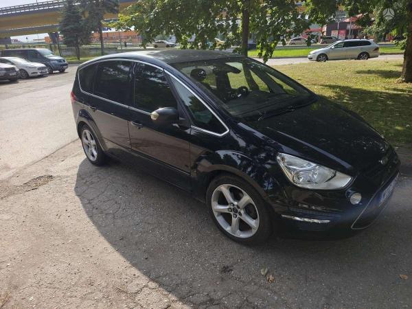 Black Ford S-Max 2011 in Klaipeda, with an engine capacity of 2.00 L and mileage of 318 thousand km for 4300 €, photo 5 on AUTOMOTO.COM.LV