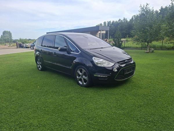 Black Ford S-Max 2011 in Silute, with an engine capacity of 0.00 L and mileage of 269 thousand km for 4200 €, photo 1 on AUTOMOTO.COM.LV