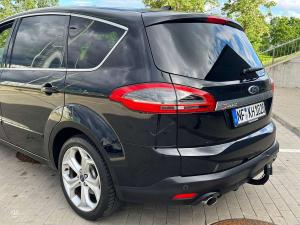 Black Ford S-Max 2011 in Jonava, with an engine capacity of 2.20 L and mileage of 195 thousand km for 5350 €, photo 9 on AUTOMOTO.COM.LV