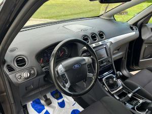 Black Ford S-Max 2011 in Jonava, with an engine capacity of 2.20 L and mileage of 195 thousand km for 5350 €, photo 13 on AUTOMOTO.COM.LV