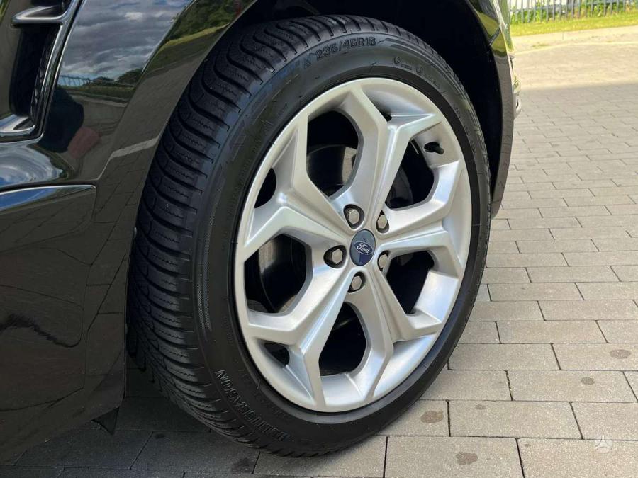 Black Ford S-Max 2011 in Jonava, with an engine capacity of 2.20 L and mileage of 195 thousand km for 5350 €, photo 26 on AUTOMOTO.COM.LV