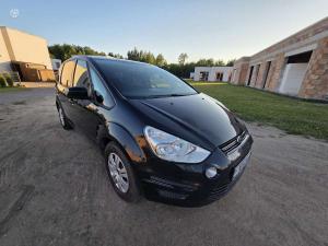 Black Ford S-Max 2011 in Jonava, with an engine capacity of 2.00 L and mileage of 335 thousand km for 3800 €, photo 3 on AUTOMOTO.COM.LV