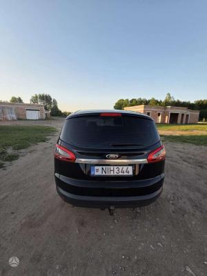 Black Ford S-Max 2011 in Jonava, with an engine capacity of 2.00 L and mileage of 335 thousand km for 3800 €, photo 5 on AUTOMOTO.COM.LV